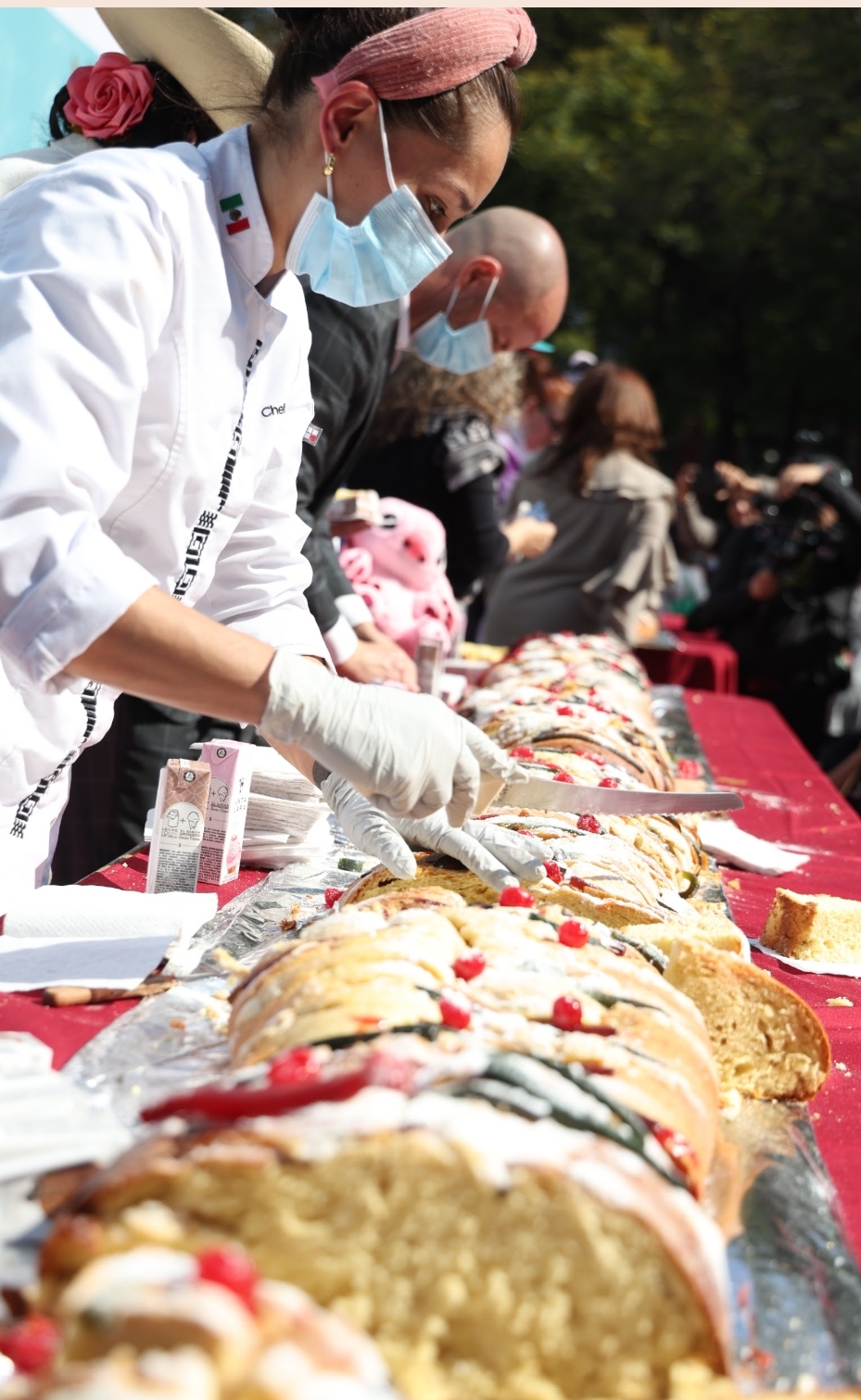 Celebran con mega rosca Día de Reyes en CDMX - México Informa
